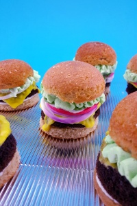 SpongeBob Krabby Patty Cupcake Recipe | Nickelodeon Parents