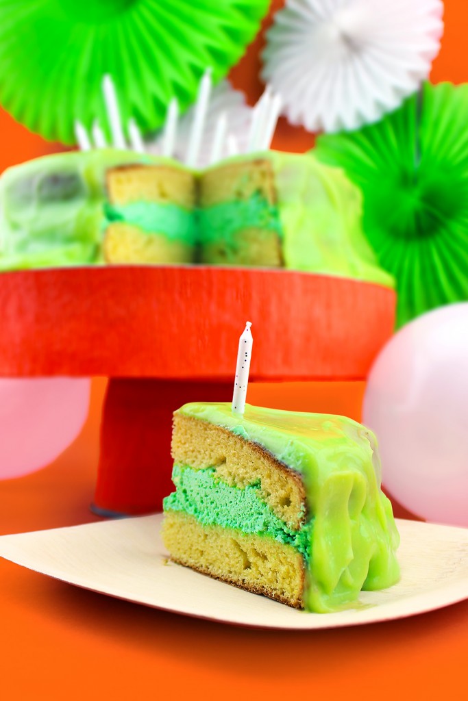 Happy Birthday, Nickelodeon! Make A Slime Cake to Celebrate ...