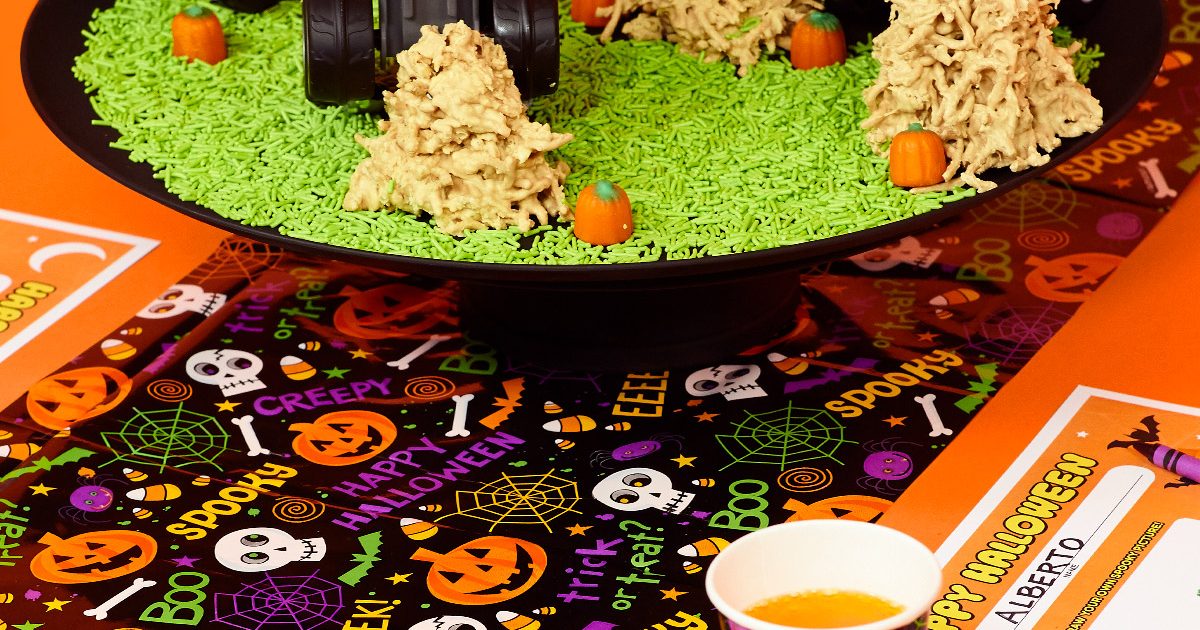 Blaze and the Monster Machines Haunted Hayride Haystacks | Nickelodeon ...