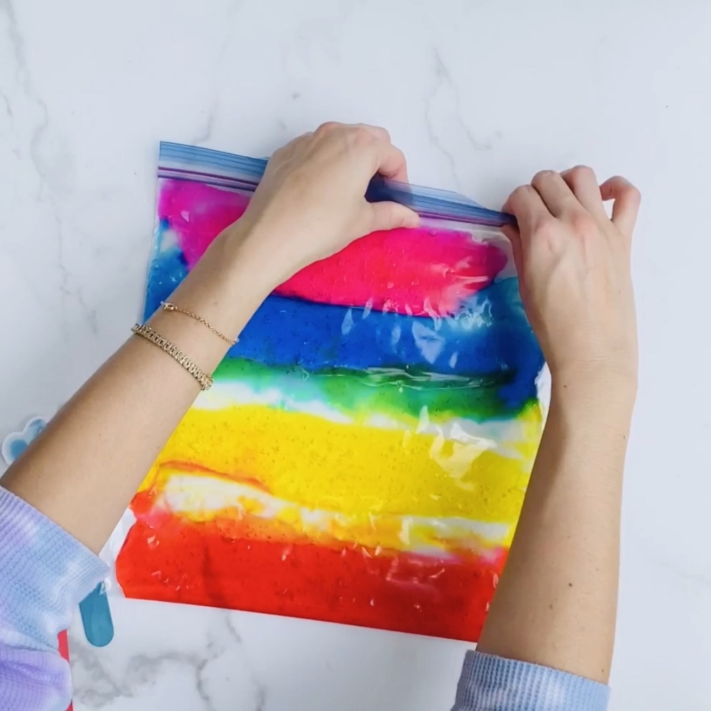 Mess-Free Color Mixing | Nickelodeon Parents