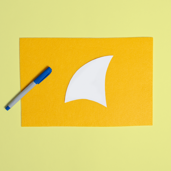 Easy DIY Baby Shark Fin Headband | Nickelodeon Parents